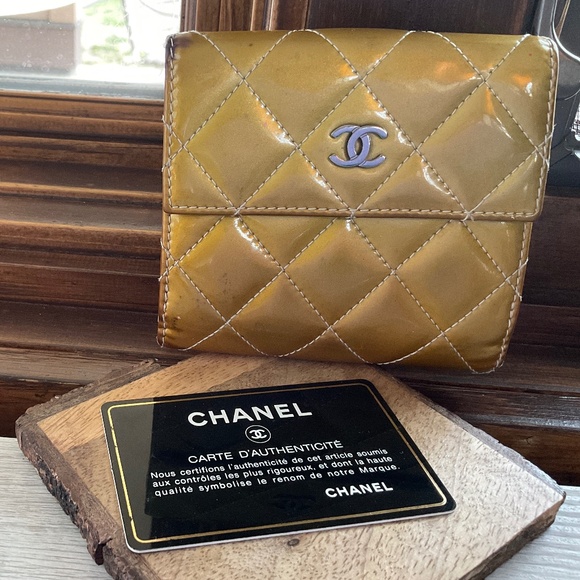 CHANEL | Bags | Chanel Patent Leather Compact Wallet | Poshmark
